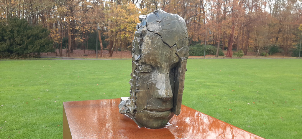 Mindstudy van Mark Manders in Voorlinden - Wilma Takes a Break